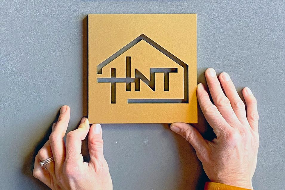 Custom Made Address Signs, Personalized Plaques, and Numbers