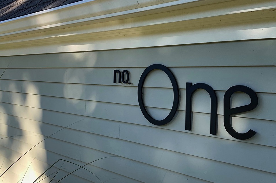 Custom Made Address Signs, Personalized Plaques, and Numbers