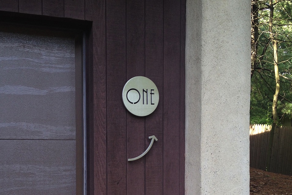 Custom Made Address Signs, Personalized Plaques, and Numbers