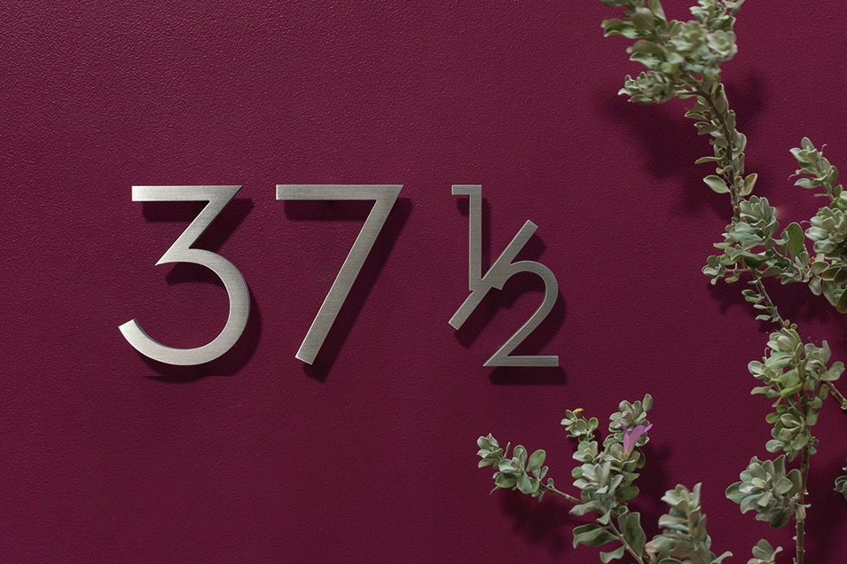 Custom Made Address Signs, Personalized Plaques, and Numbers