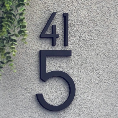 Order Large Quantities of Commercial-Grade Signage