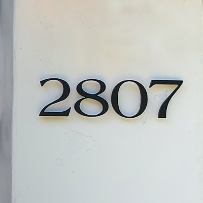 Order Large Quantities of Commercial-Grade Signage