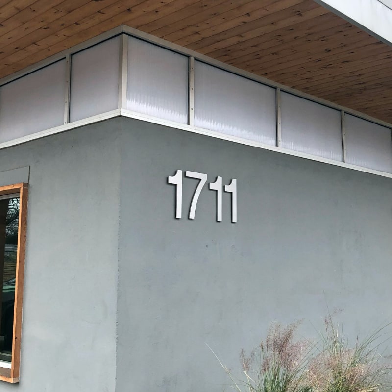 Order Large Quantities of Commercial-Grade Signage