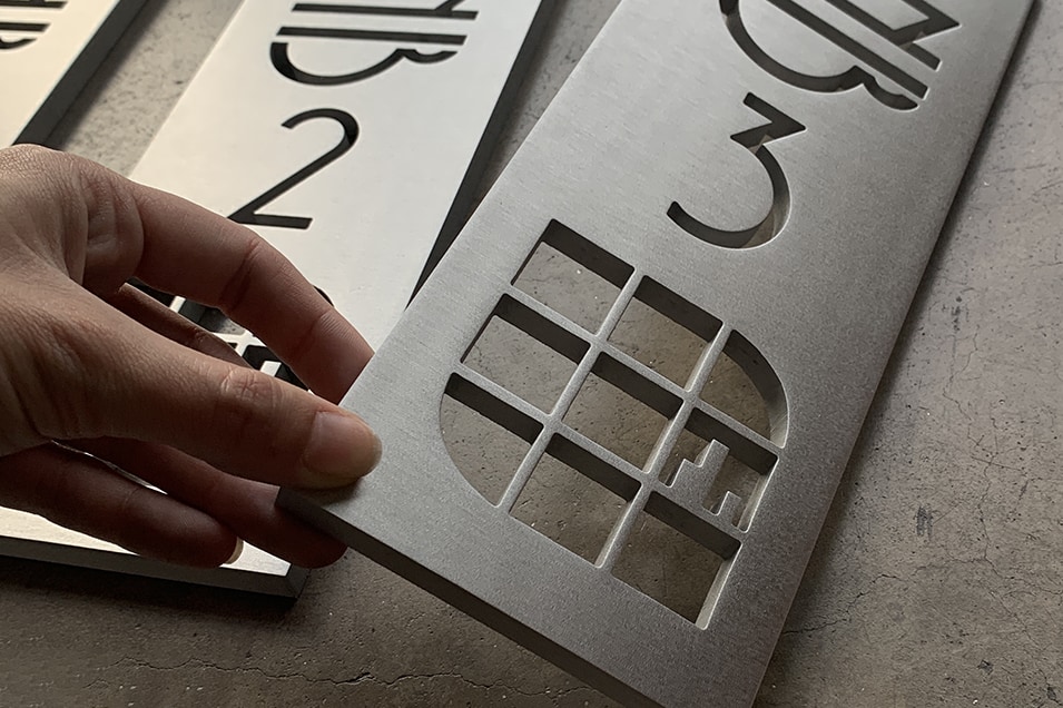 Order Large Quantities of Commercial-Grade Signage